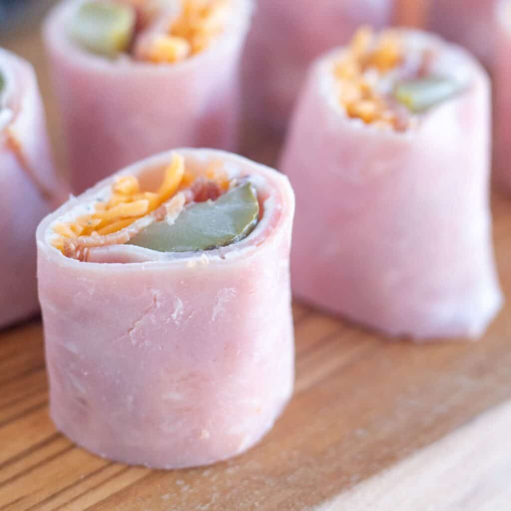 Lunch Meat Keto Roll-Ups With Bacon And Ranch
