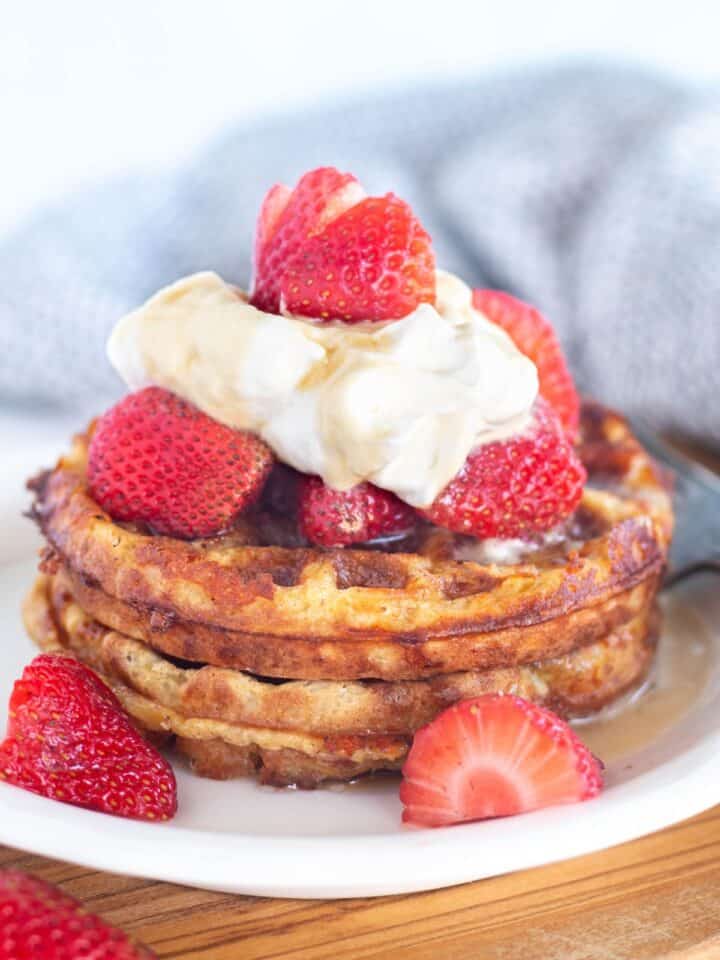 Keto Sweet Chaffle Recipe – Cassidy's Craveable Creations